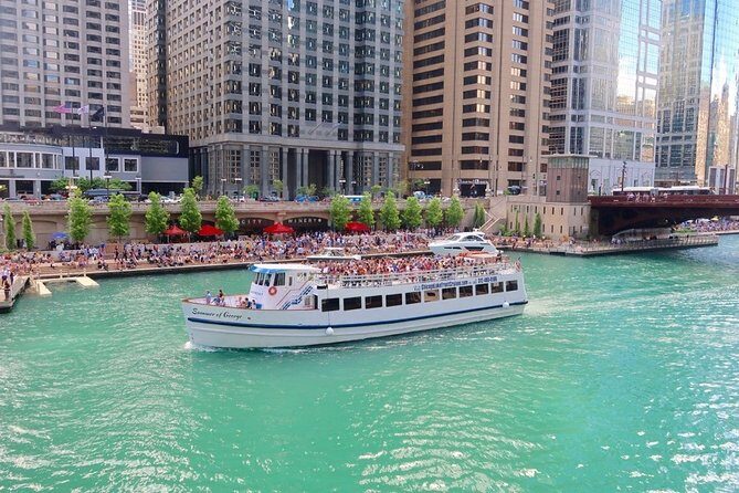 Chicago River 90-Minute Architecture Boat Tour - The Tour Experience