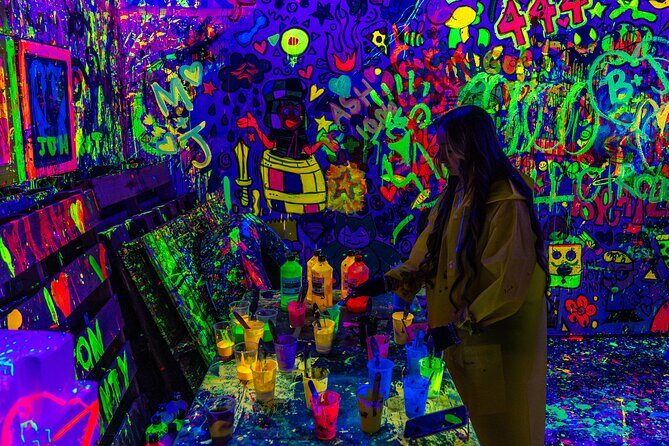 Chicago Shot Of Art After Dark - Who Is This Tour Best For?