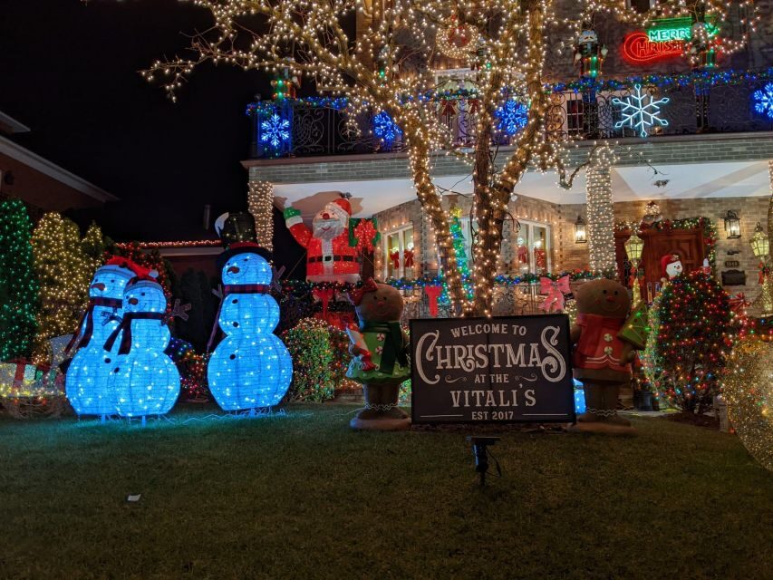 Christmas Light Night tour - A Closer Look at the Brooklyn Christmas Lights Tour