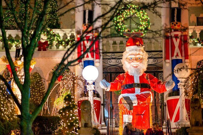 Christmas Lights and Dyker Heights $49 Dollars - A Detailed Breakdown of the Tour Experience