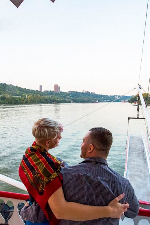 Cincinnati: Riverboat Cruise with Lunch and Entertainment - The Itinerary in Detail