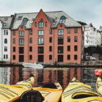 City walk in Ålesund: Art Nouveau, sea views, and insider tips - Why This Tour Works Well
