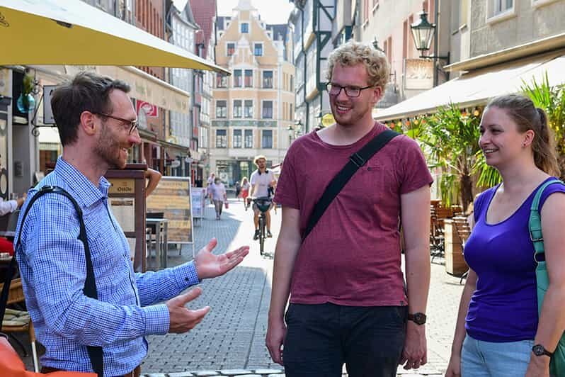Cologne: entertaining guided tour to old town highlights - Authenticity and Authentic Experiences