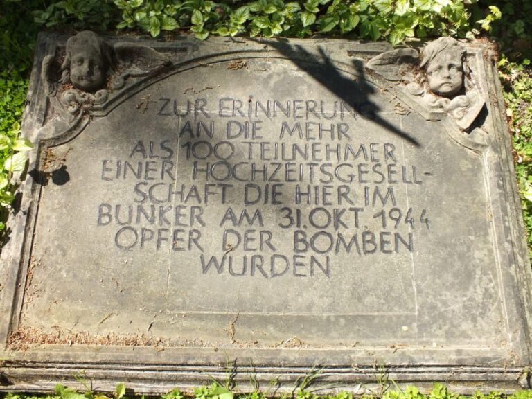 Cologne: Melaten Cemetery Life, Love and Death Tour - How the Experience Enriches Your Visit