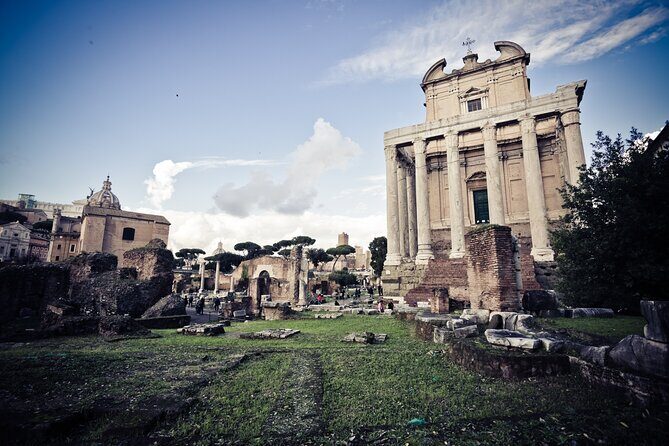Colosseum Escorted Entrance Combo Pass with Open Bus - What Past Travelers Say