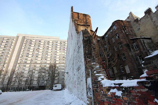 Communist Warsaw: private tour by retro minibus with hotel pickup - FAQ