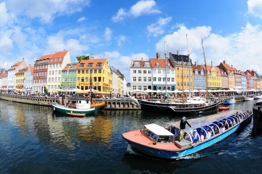 Copenhagen: Canal Boat Cruise & Old Town/Nyhavn Walking Tour - What Travelers Say