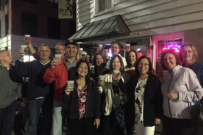 Creepy Crawl Night-Time Haunted Pub Walking Tour of Savannah's Historic District - The Itinerary: What to Expect