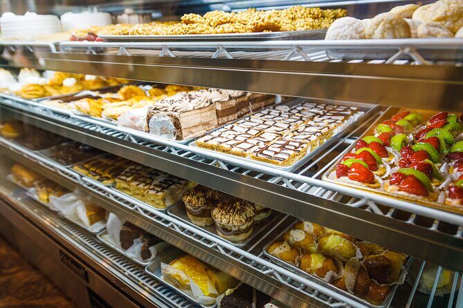 Cupcake Walking Tour in New York City - The Review Breakdown: Pros and Cons