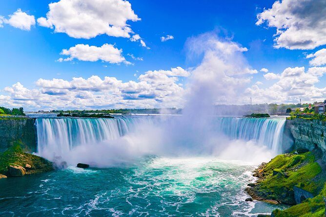 Customized Private "Step-On" Tour - The Canadian and American Sights