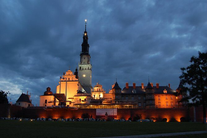 Czestochowa Black Madonna Private Day Tour from Krakow - Detailed Breakdown of the Itinerary