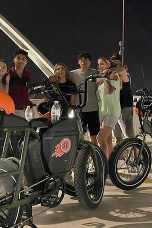 Dallas: Downtown Guided Sunset Electric Bike Tour - Meeting Point: In-City Wheels on Elm Street