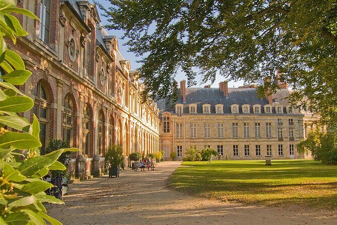 Day Trip to Fontainebleau : Horse Riding, Gastronomy and Castle - What to Keep in Mind
