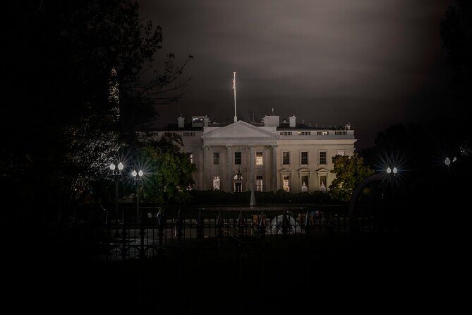 DC Ghosts Ultimate Dead of Night Haunted Ghost Tour - Exploring Downtown’s Paranormal Pathways