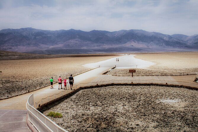 Death Valley Small Group Day Tour with Sunset and Stargazing - Key Points