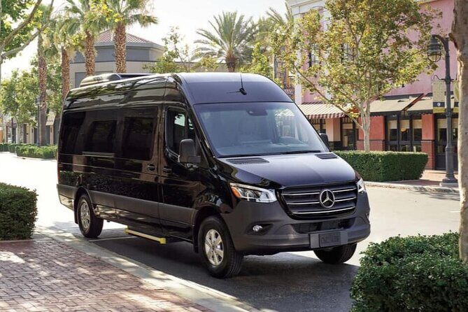 Departure by Sprinter from Milwaukee to Milwaukee Airport MKE - Value for Money