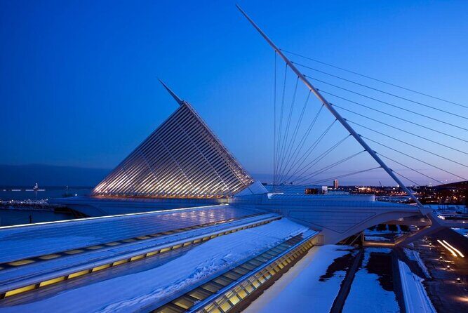 Discover Iconic Milwaukee Tour - Exploring Milwaukee’s Neighborhoods and Landmarks