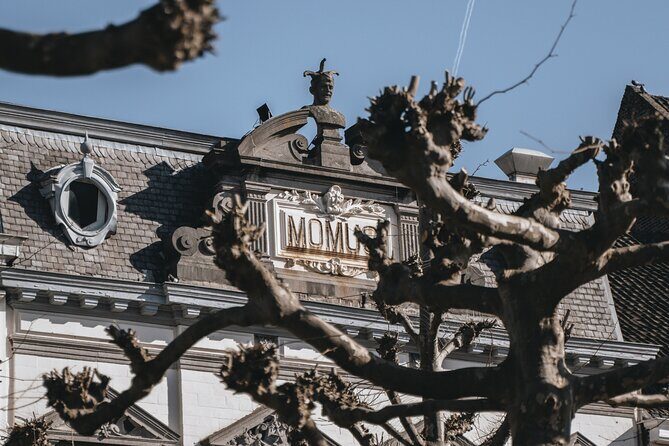 Discover Maastricht with a Smile! Culture, History and People - A Deep Dive into the Maastricht Experience