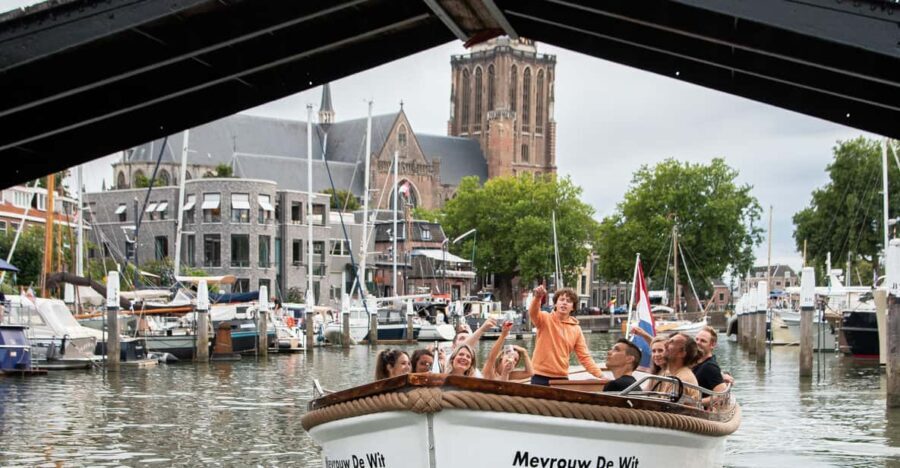 Dordrecht: City Canal Cruise - The Breakdown of the Itinerary