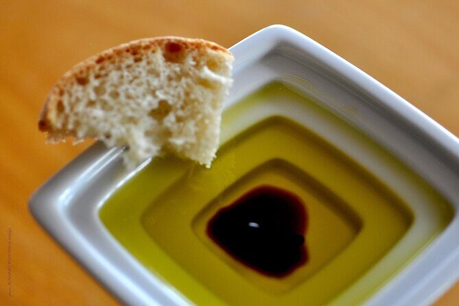 Douro Valley and Green Wine with Tastings, Chef Lunch and Boat - Who Will Benefit Most?