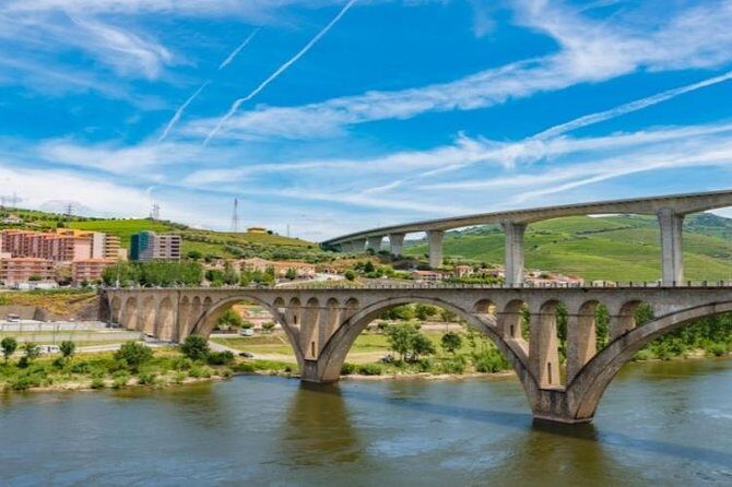 Douro Valley Cruise Porto to Pinhão: Breakfast, Lunch and Tasting - Authentic Experiences and Practicalities