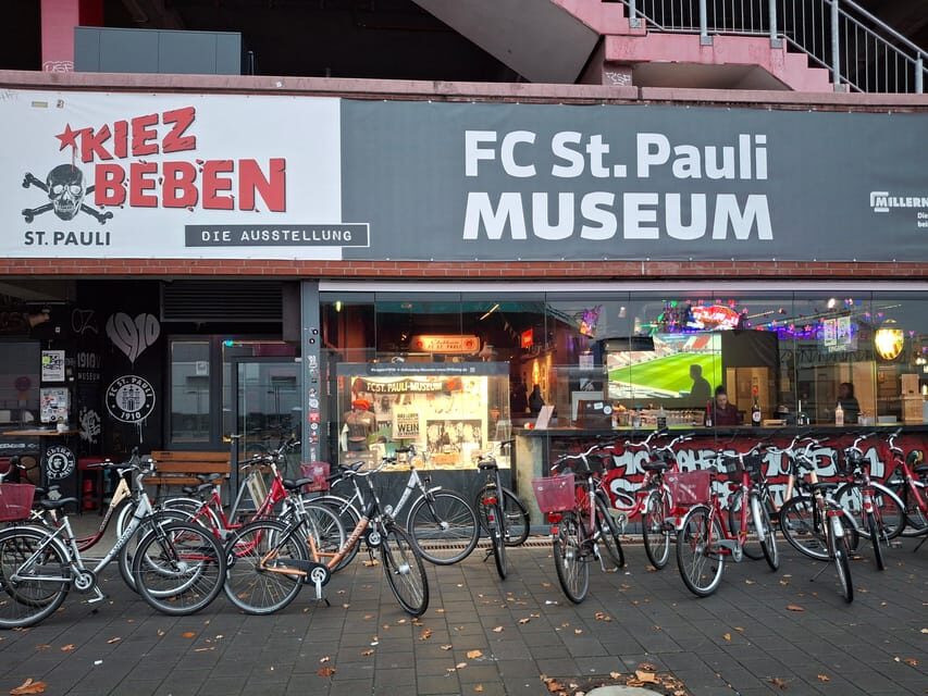 Downtown, Alster & Creative Neighborhoods by Bike - What Makes This Tour Stand Out?