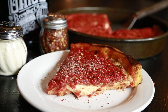 Downtown Chicago Walking Pizza Tour - The Food and the Experience