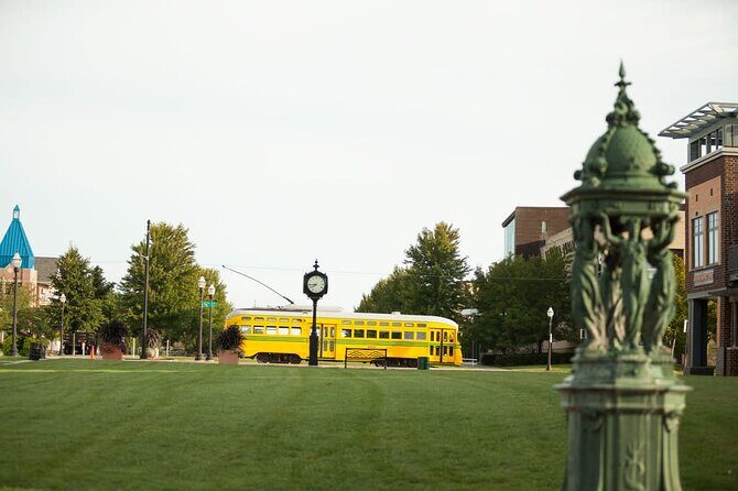 Downtown Kenosha Urban Art and Photography Walking Tour - Authentic Experience and Genuine Value