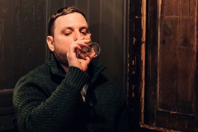 Dublin 6 Whiskey Tasting & 3 Food Pairing Walking Tour with Local - How the Tour Adds Value