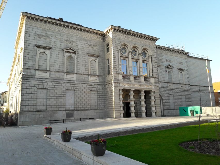 Dublin: Private Tour of City Monuments in Spanish - The Experience in Detail: Breaking Down the Itinerary