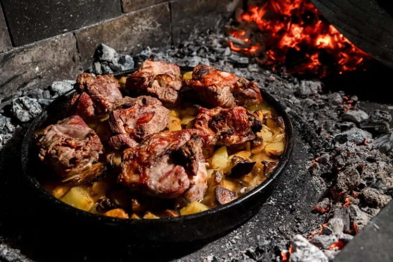 Dubrovnik: Croatian family style peka dining - A Deep Dive into the Experience