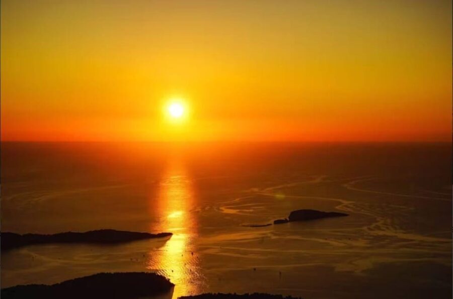 Dubrovnik Sunset Catamaran Cruise - Dining, Drinks, and Atmosphere