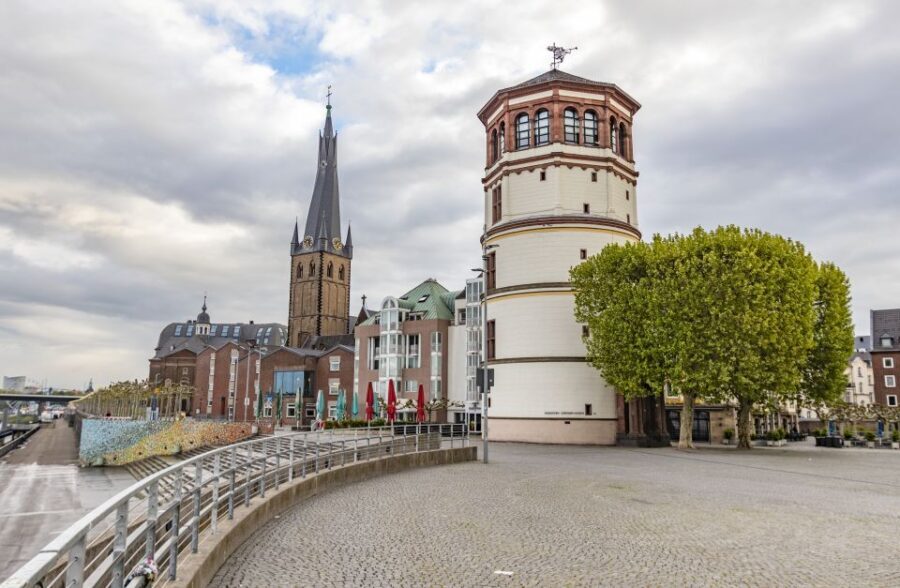 Dusseldorf: Capture the most Photogenic Spots with a Local - Who Should Consider This Tour?