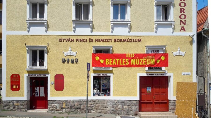 EGRI ROAD BEATLES MUSEUM - Who Should Visit?