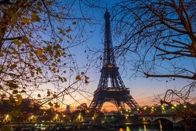 Eiffel Tower Guided Tour by Stairs with Optional Summit by Lift - The Itinerary in Detail