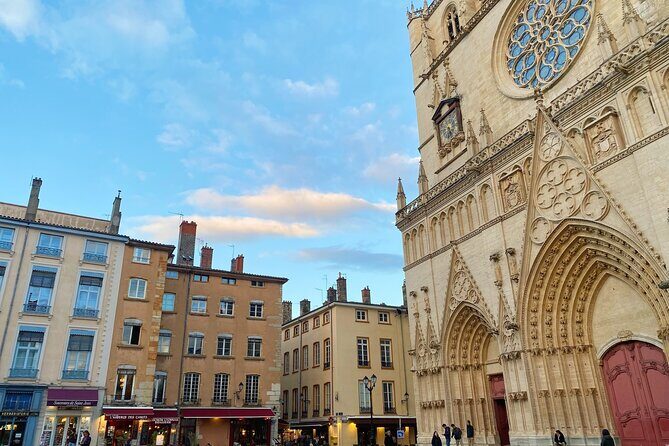 Embark on an aperitif journey through the old town - Who Will Love This Tour?