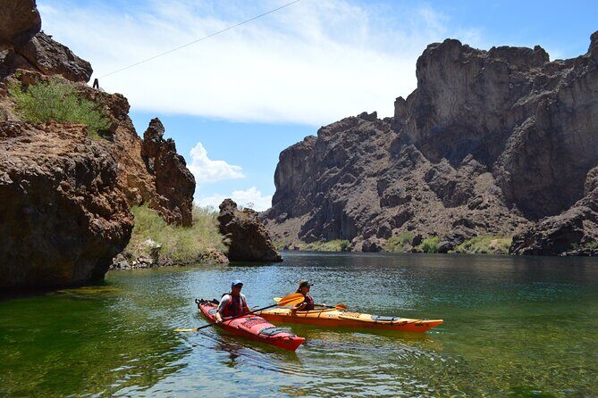 Emerald Cave Kayak Tour with Lunch and Optional Shuttle - Reaching the Emerald Cave