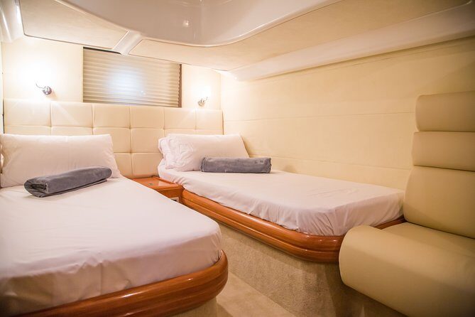 Enjoy an unforgettable experience with the Elegant CRANCHI 47 - FAQs About the Cranchi 47 Yacht Experience in Ibiza
