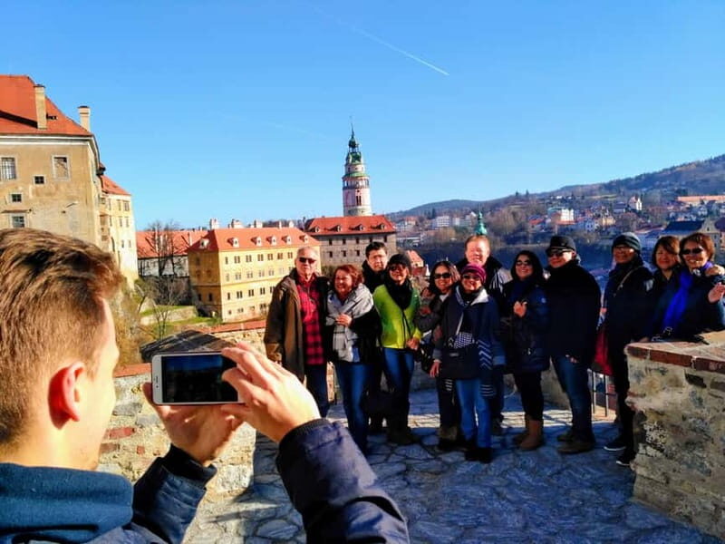 eský Krumlov: Private Day Trip from Prague with Local Guide - Transportation and Practicalities