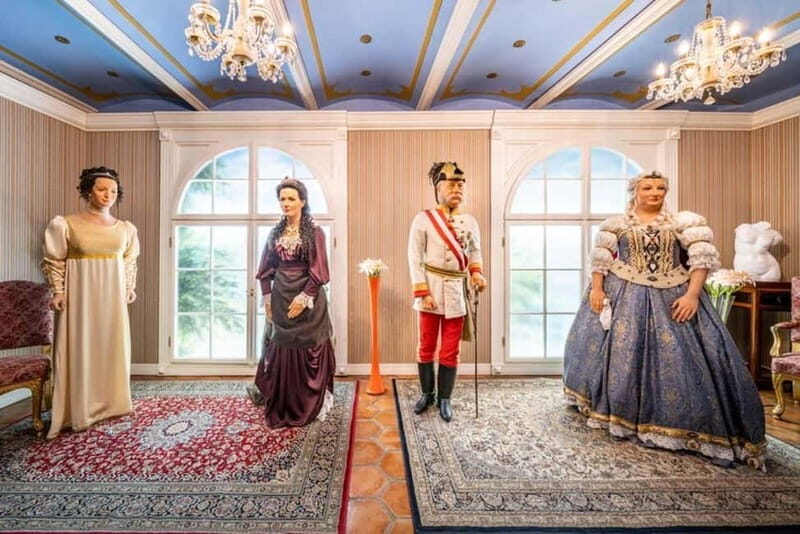 eský Krumlov: Wax Museum Entry Ticket - Deep Dive into the Exhibit Areas