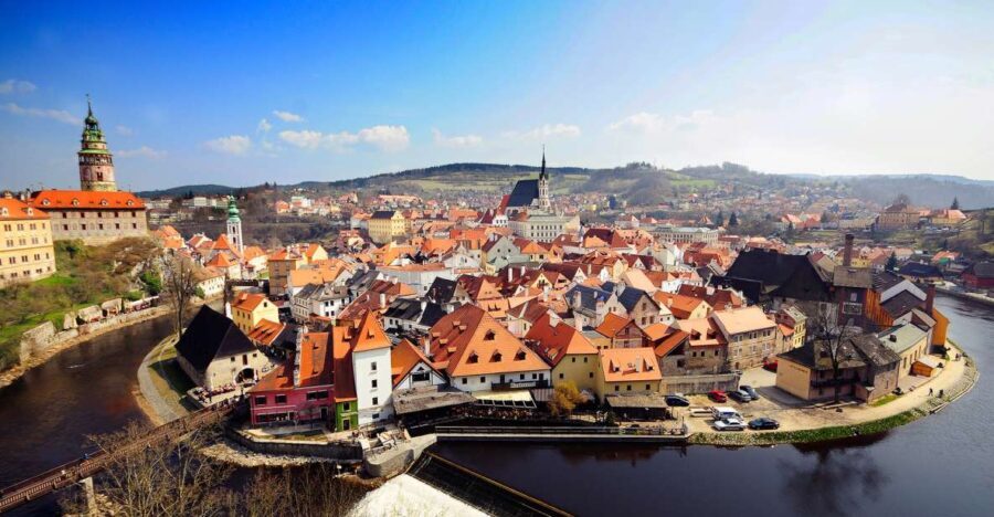 eský Krumlov - with entrance to the castle - The Itinerary – Structured for a Great Day