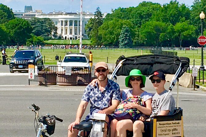Essential Monuments & Memorials Tour - The Experience in Practice
