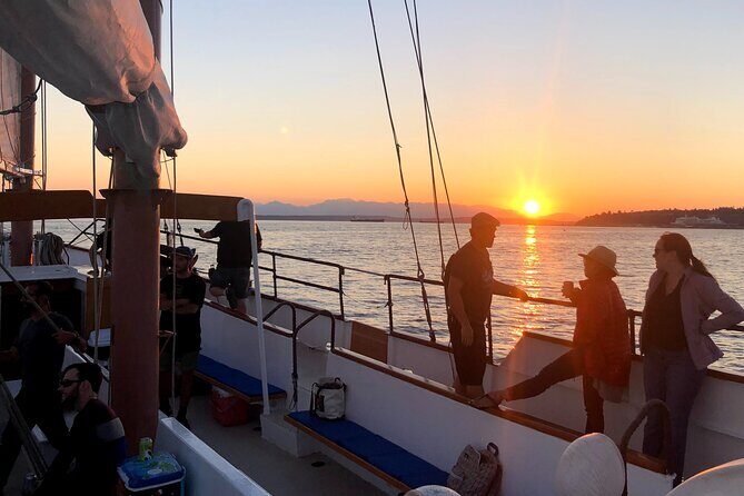 Evening Colors Sunset Sail Tour in Seattle - What to Expect at Each Stop