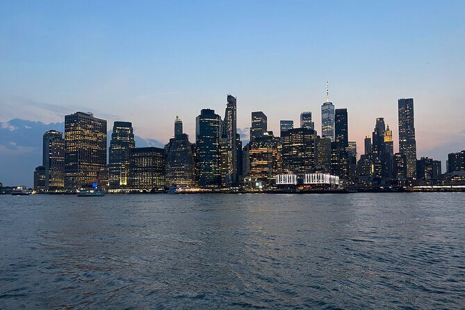Evening Experience with Views and Drinks from Manhattan to Brooklyn - An In-Depth Look at the Tour Experience