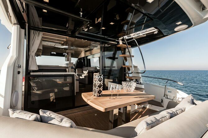 Exclusive Luxury Yacht Tour of the Elaphiti Islands - Detailed Breakdown of the Itinerary
