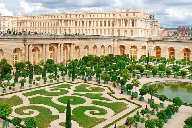 Excursion to Versailles by train with entrance to the Palace and Gardens - Authentic Experiences and Traveler Insights