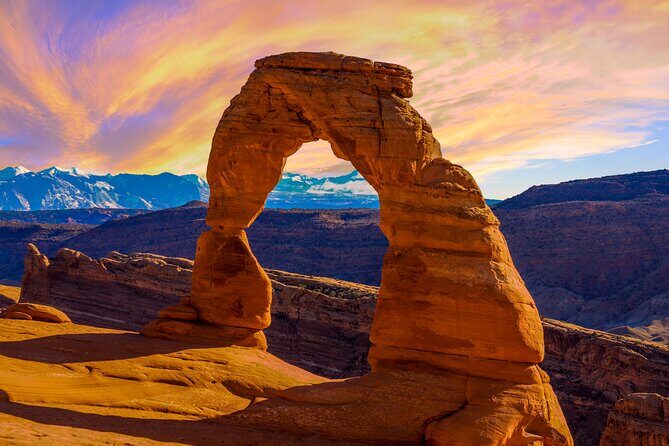 Exlusive 2-Day Moab Arches & Canyonlands & Deadhorse Tour - Day 2: Exploring Canyonlands and Dead Horse Point