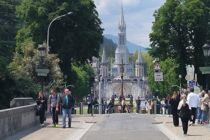 Experience Lourdes: Guided Tour & Convenient Transport - Pricing and Value: Is It Worth It?