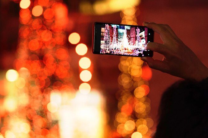 Experience the season with a scavenger hunt in Houston with Holly Jolly Hunt - The Itinerary and What Makes It Special
