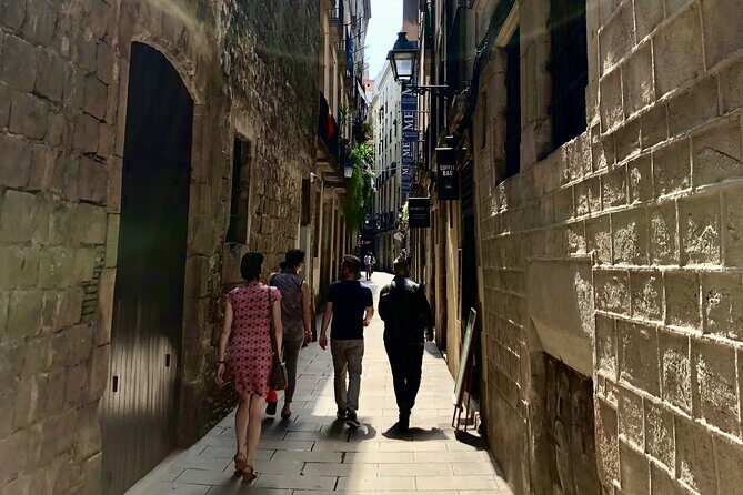Explore hidden streets of Barcelona with a local - Private Tour - Passeig del Born and the Neighborhood’s Spirit